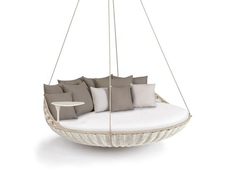 outdoor rattan round hanging swing day bed Italia design hanging daybed ...
