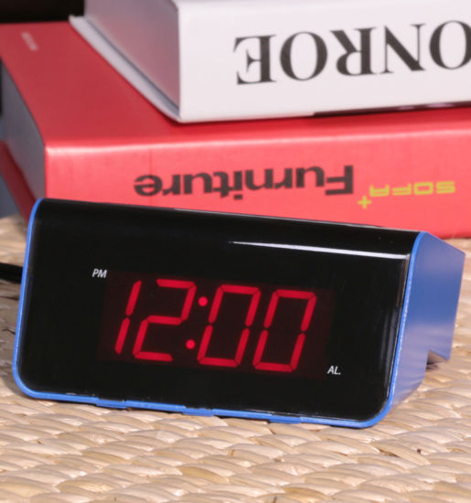 China LED Clock Plastic Digital Rectangle Alarm Clock with Keyboard ...