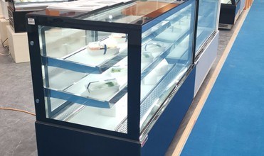 China Customized Floor Standing or Table Top Cake Showcase Display ...
